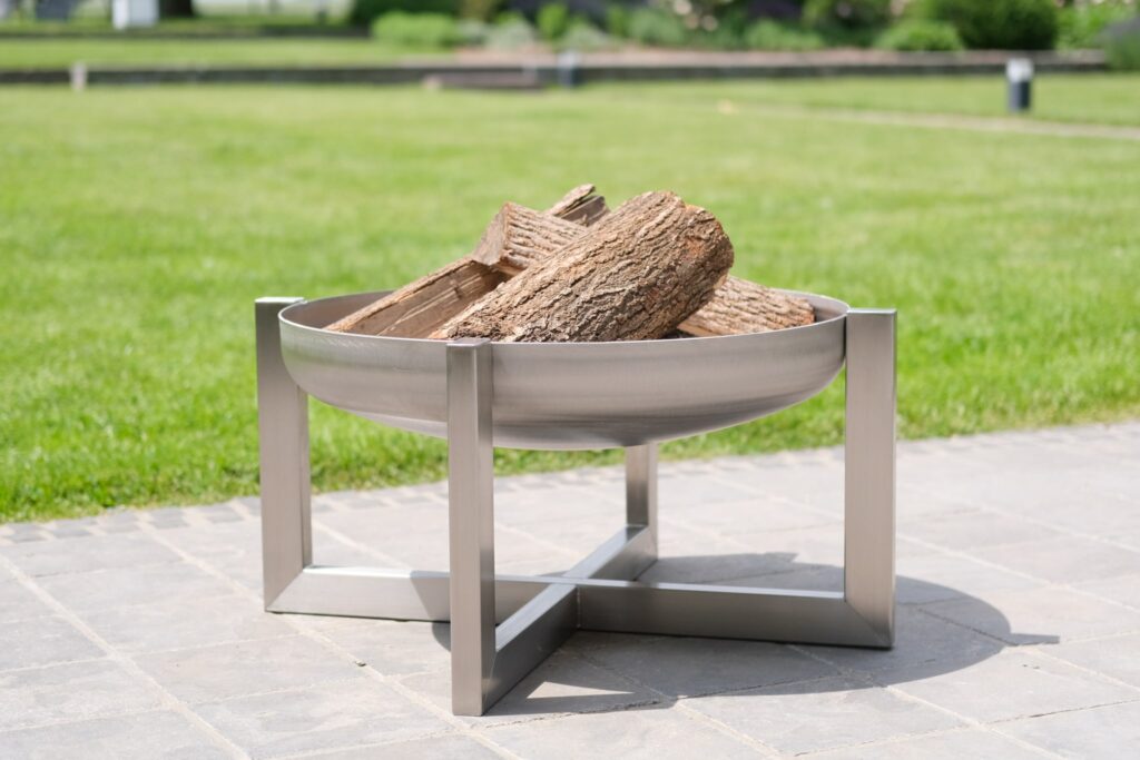 Designer de foyer en acier inoxydable | Art en acier